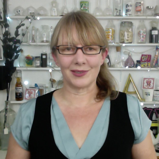 Fonts: A love story. A talk about typography by Sarah Hyndman. | Type ...